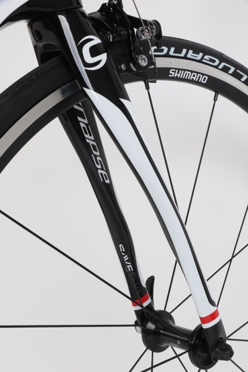 キャノンデール SYNAPSE CARBON 5 上位機種譲りの走行性能を持つ キャノンデール SYNAPSE CARBON 5 上位機種譲りの走行性能を持つ